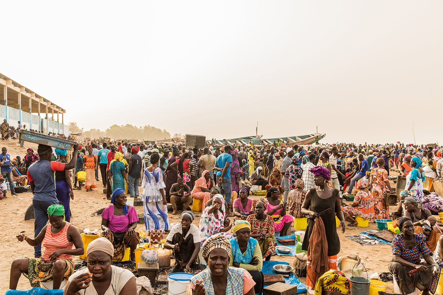 Een kijkje bij de visafslag in M'bour (Senegal) - dé VakantieDiscounter