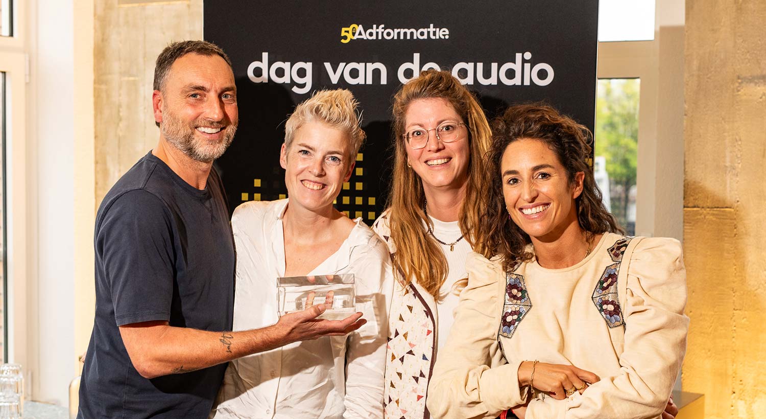 dé VakantieDiscounter wint award voor beste radioreclame ...